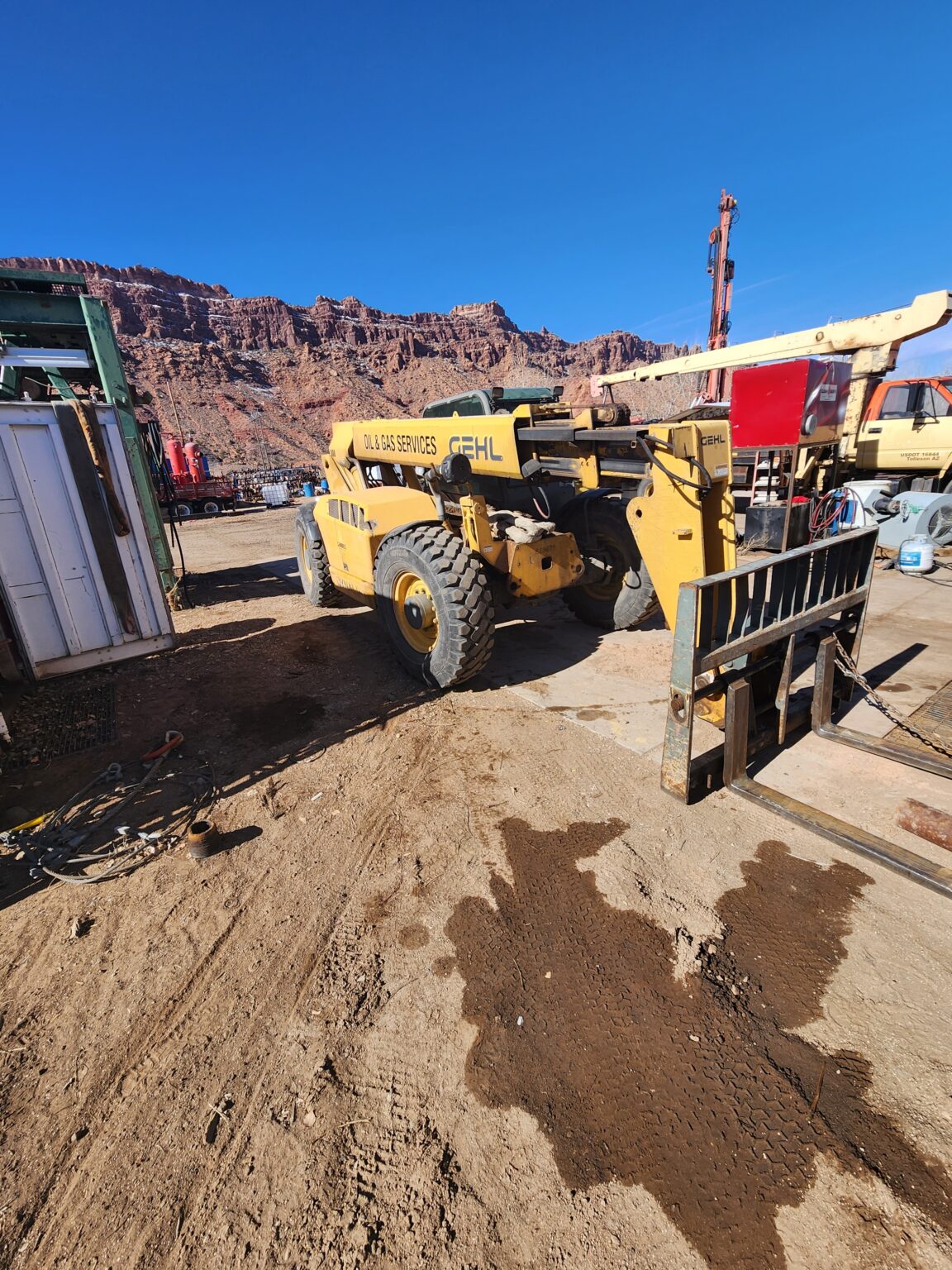 2005 Gehl DL-12H Telehandler (4x4) - Beeman Equipment Sales