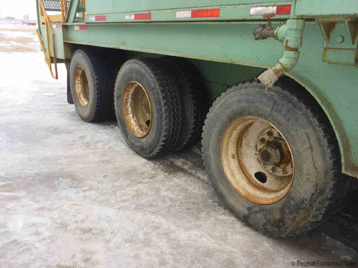 2= 300 BBL Trailer Mounted Mud Mixing System - Beeman Equipment Sales