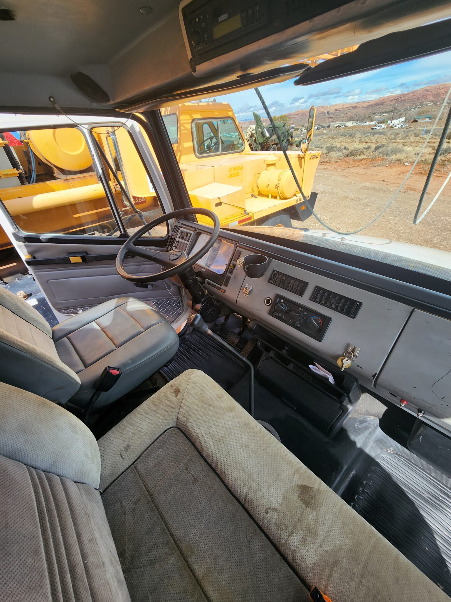 Semco S25000 Pump Hoist Rig - Beeman Equipment Sales