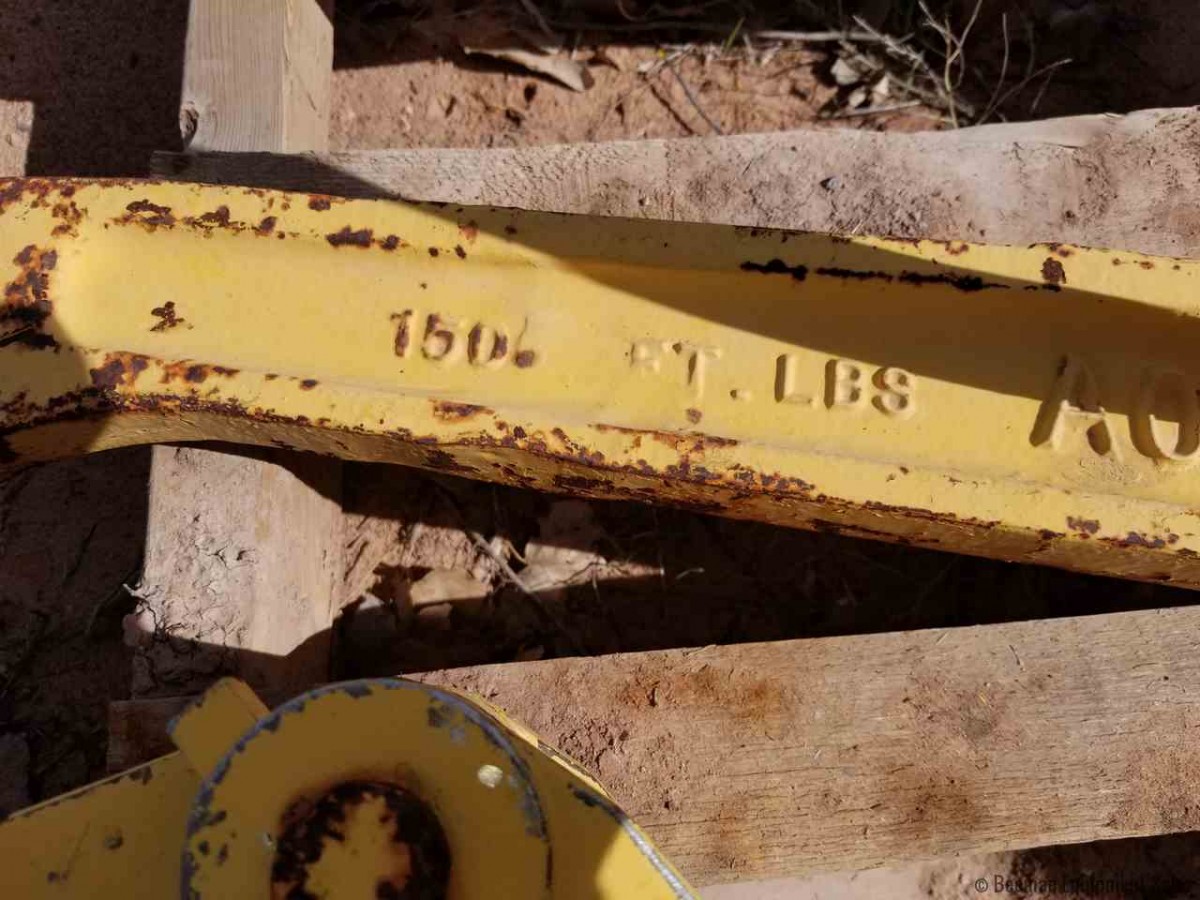 AOT Tongs - Beeman Equipment Sales