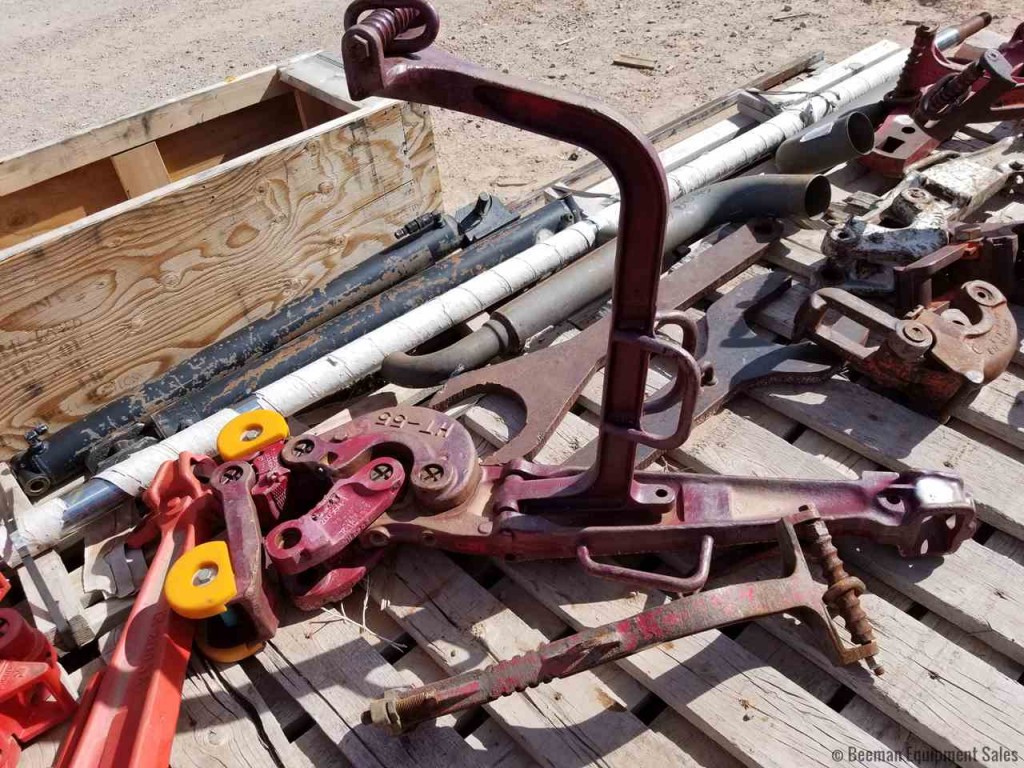 HT-55 Tongs - Beeman Equipment Sales