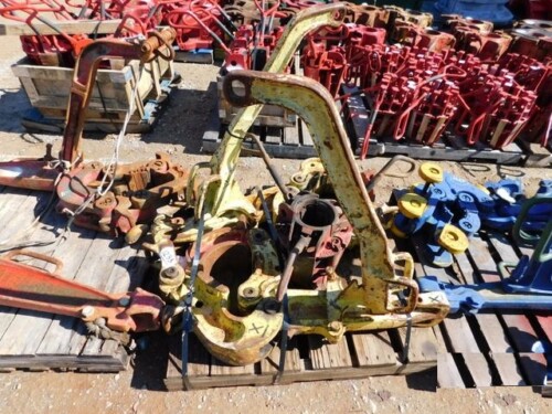 (2) WOOLLEY Type C Rotary Tongs & 5-1/2" SDS Drill Pipe Slip - Beeman ...