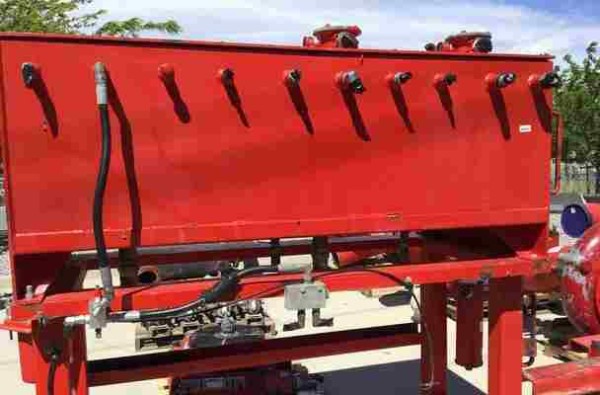 x2 Hydraulic Distribution Tanks - Beeman Equipment Sales