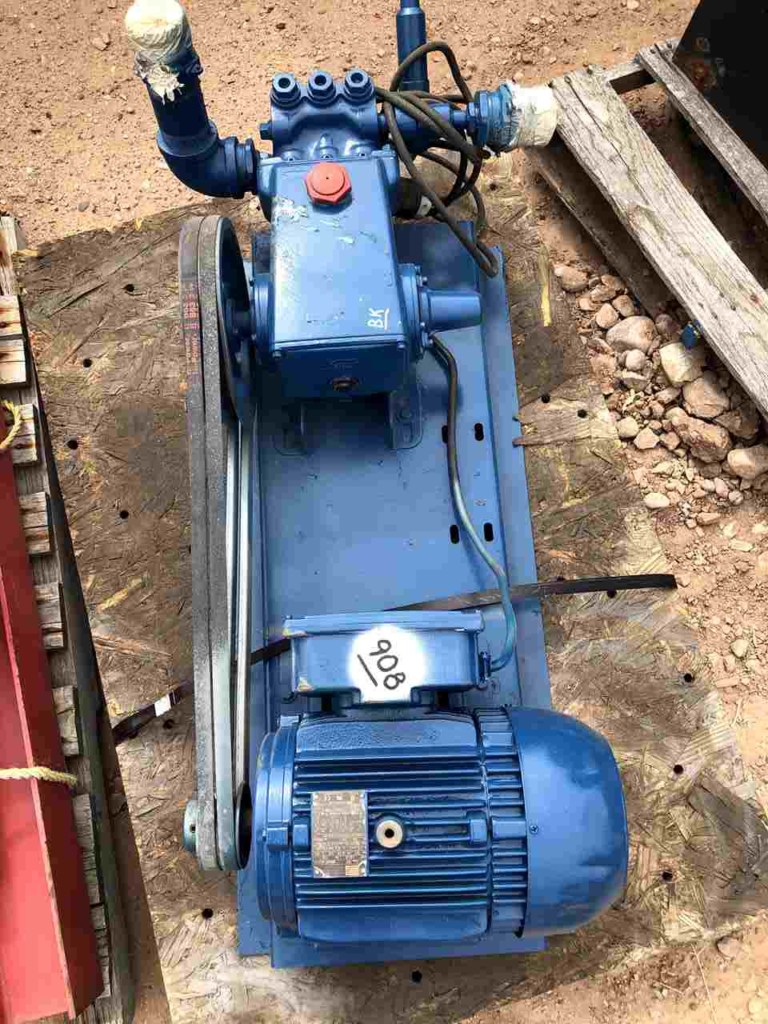 CAT Triplex High Pressure Washdown Pump - Beeman Equipment Sales