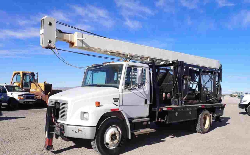 Semco S25000 Pump Hoist Rig - Beeman Equipment Sales