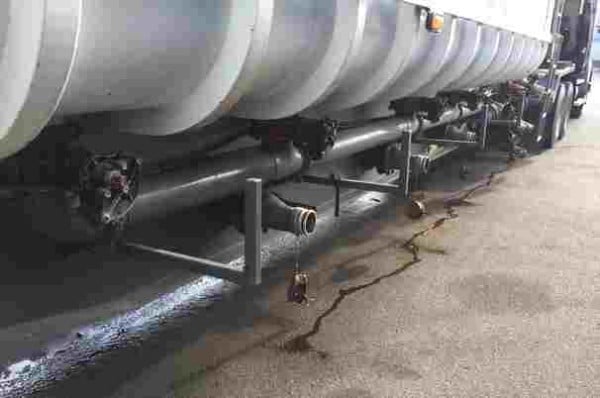 2007 Trailer mounted 200-Bbl Mud Mixing System - Beeman Equipment Sales