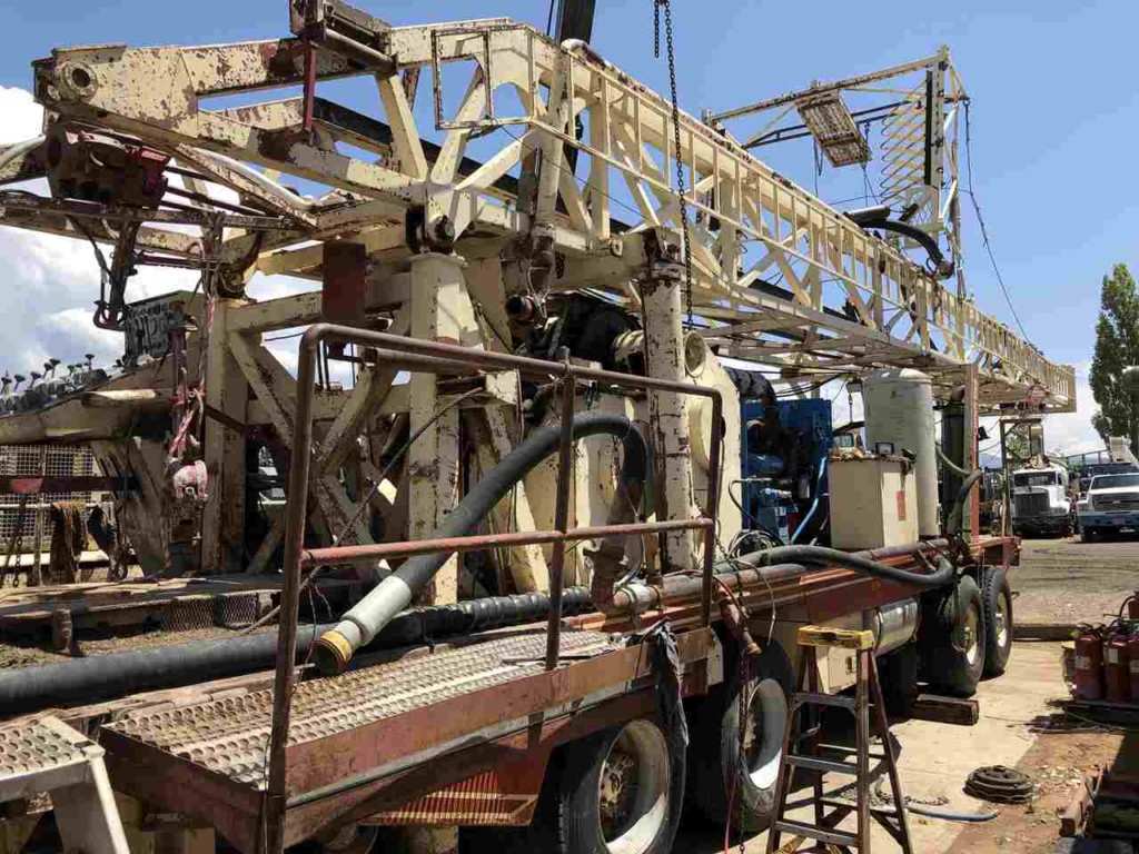 1984 Speedstar SS-25 SP Drill Rig - Beeman Equipment Sales