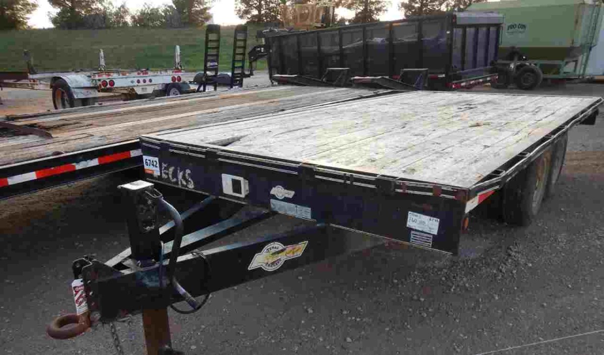 Flatbed / Float – Beeman Equipment Sales