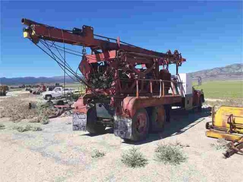 1951 Ford F900 Big Job Speedstar Drill Rig - Beeman Equipment Sales