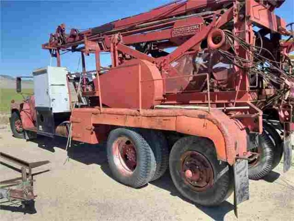 1951 Ford F900 Big Job Speedstar Drill Rig - Beeman Equipment Sales