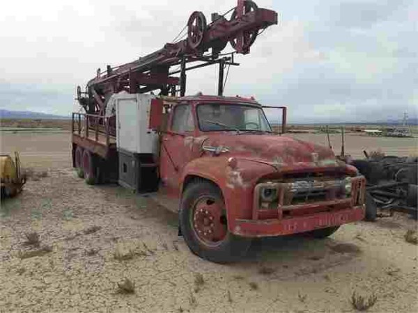 1951 Ford F900 Big Job Speedstar Drill Rig - Beeman Equipment Sales