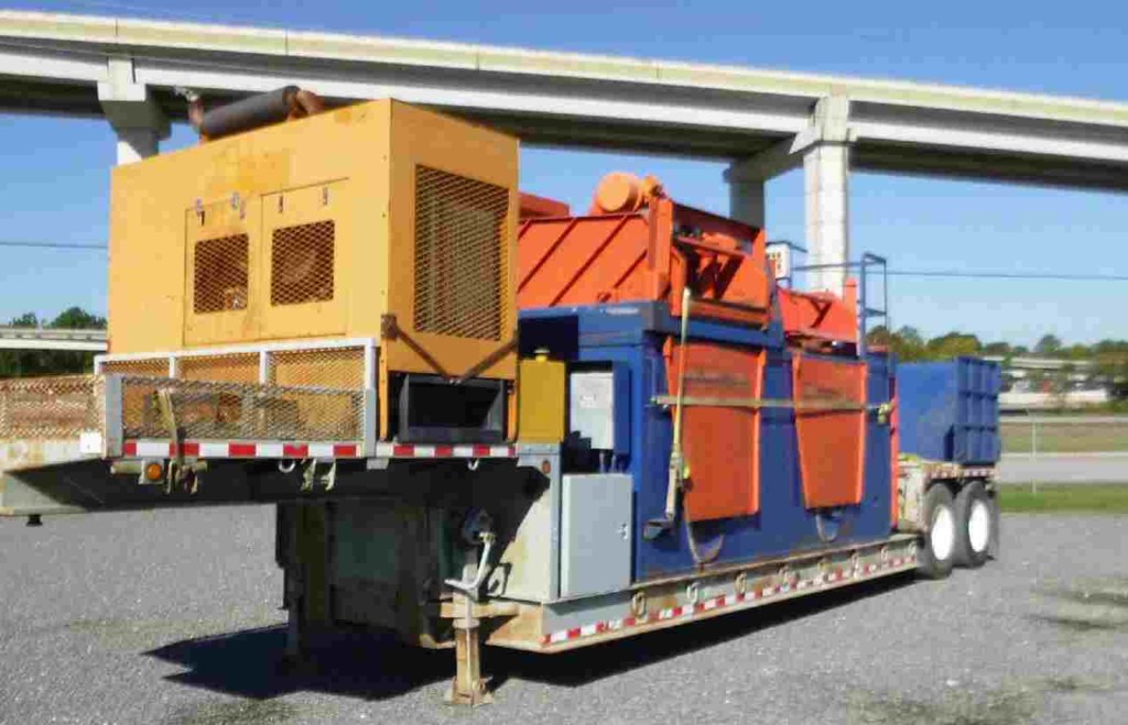 5,000 gallon Custom-built Mud Mixing System - Beeman Equipment Sales