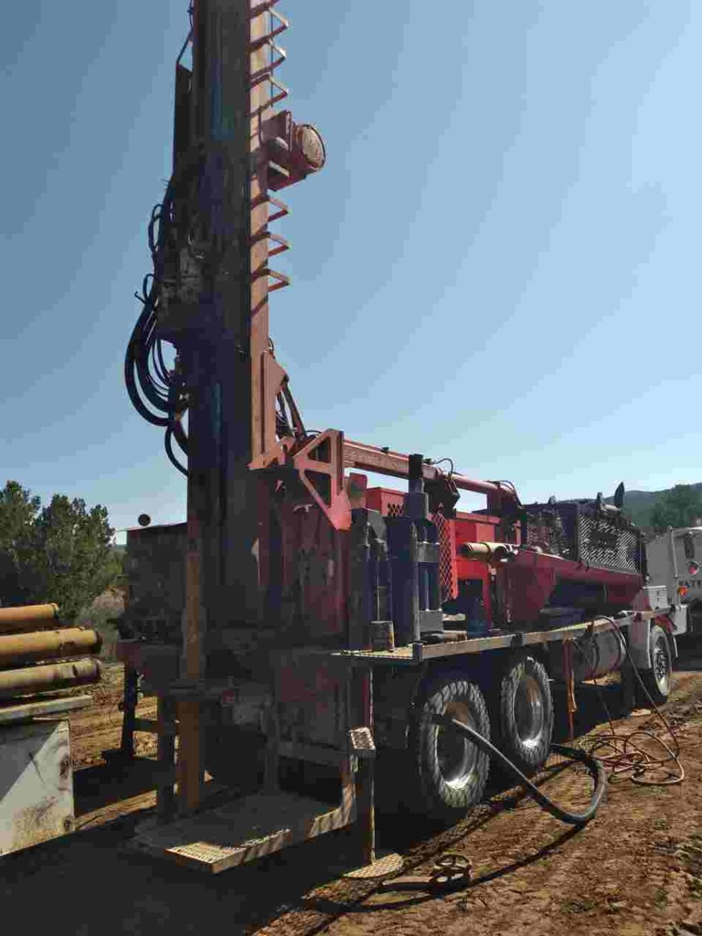 2004 V2000 Versa Drill Rig - Beeman Equipment Sales