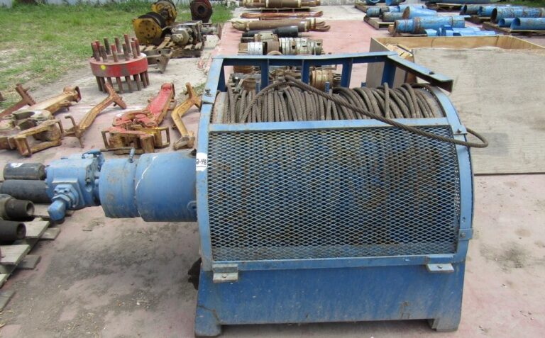 Lantec LWS100 15MM Hydraulic Winch - Beeman Equipment Sales