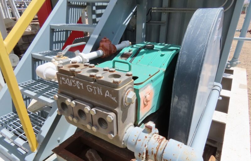 Kerr KP3300 Electric Triplex Pump - Beeman Equipment Sales