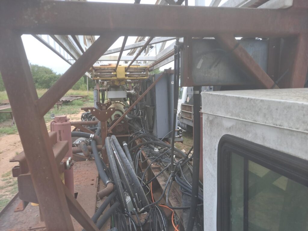 2015 Taylor Topdrive Drill Rig - Beeman Equipment Sales