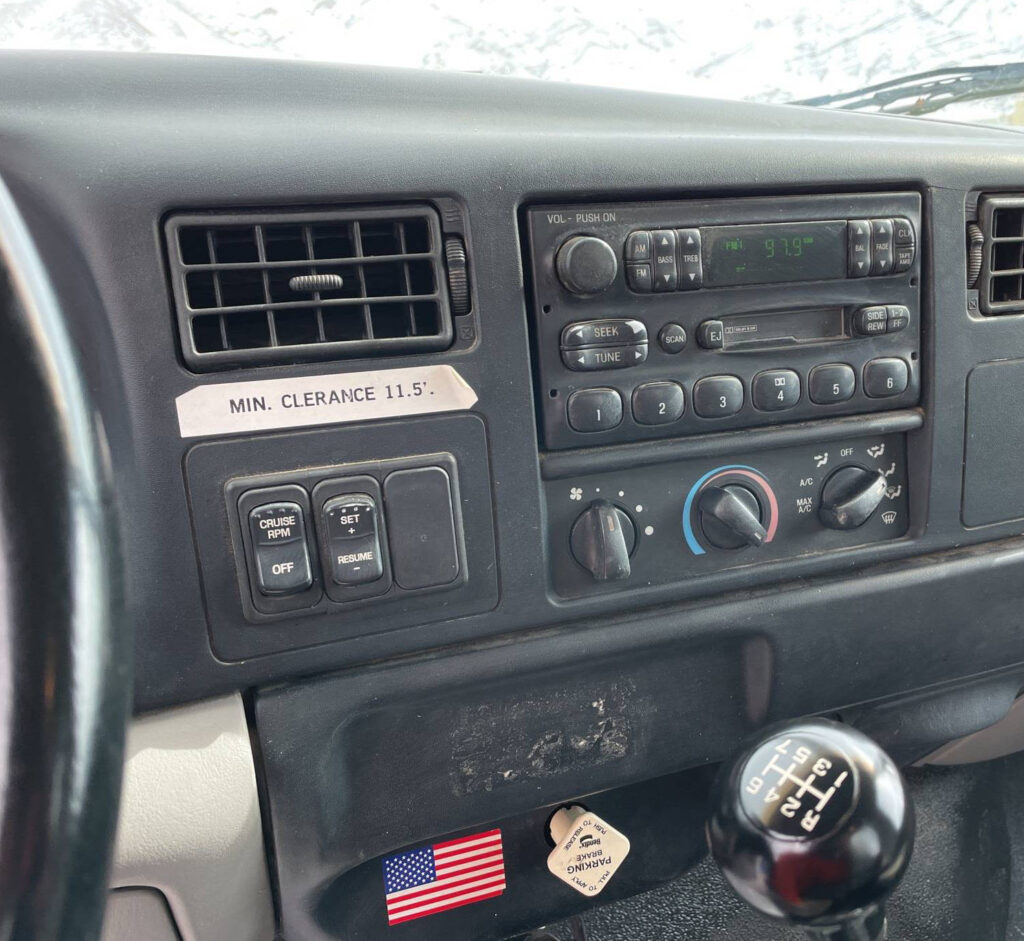 Smeal 10T Pump Hoist Rig - Beeman Equipment Sales