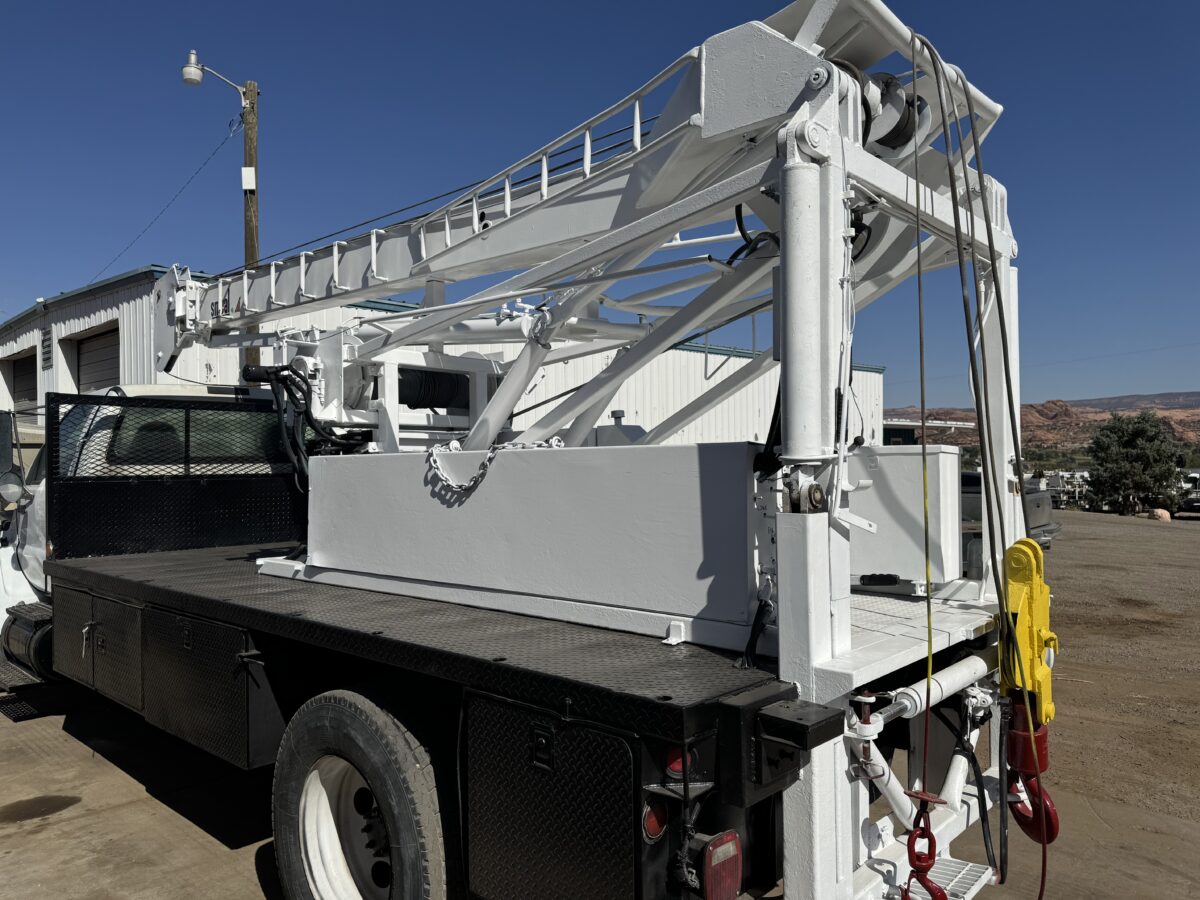 10T Smeal Pump Hoist - Beeman Equipment Sales