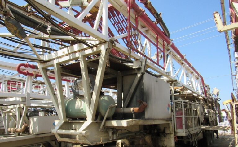 Challenger 320 Drill Rig - Beeman Equipment Sales